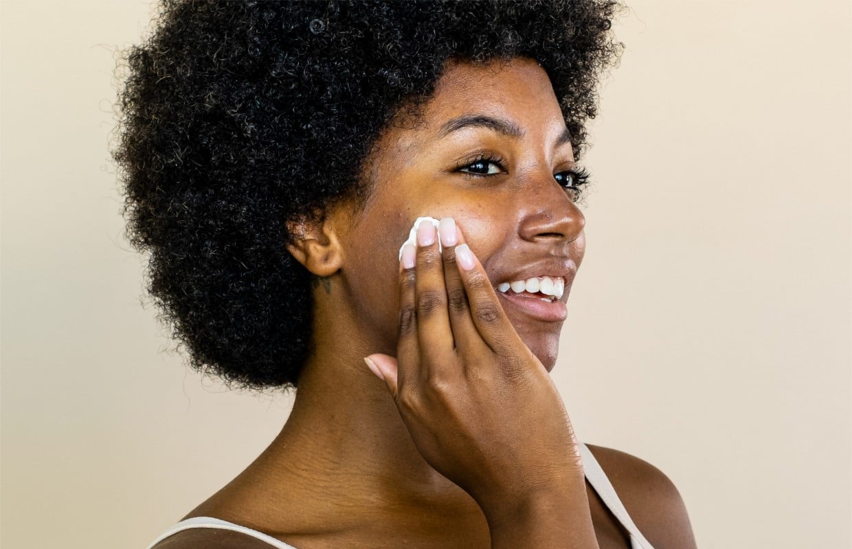 What To Do When Harsh Acne Treatments Dry Your Skin