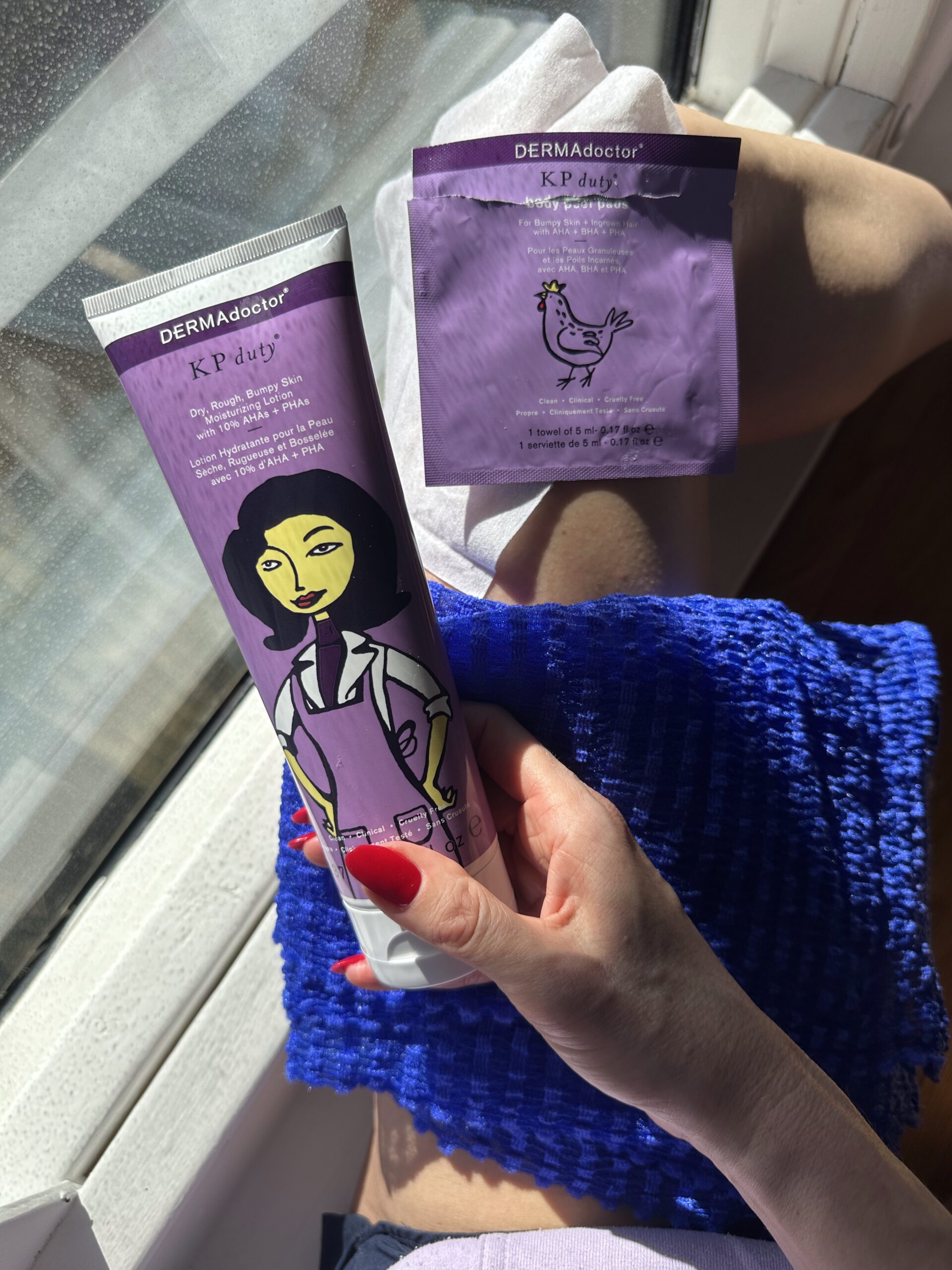 How to Get Smooth Legs by Giving Yourself a Leg Facial